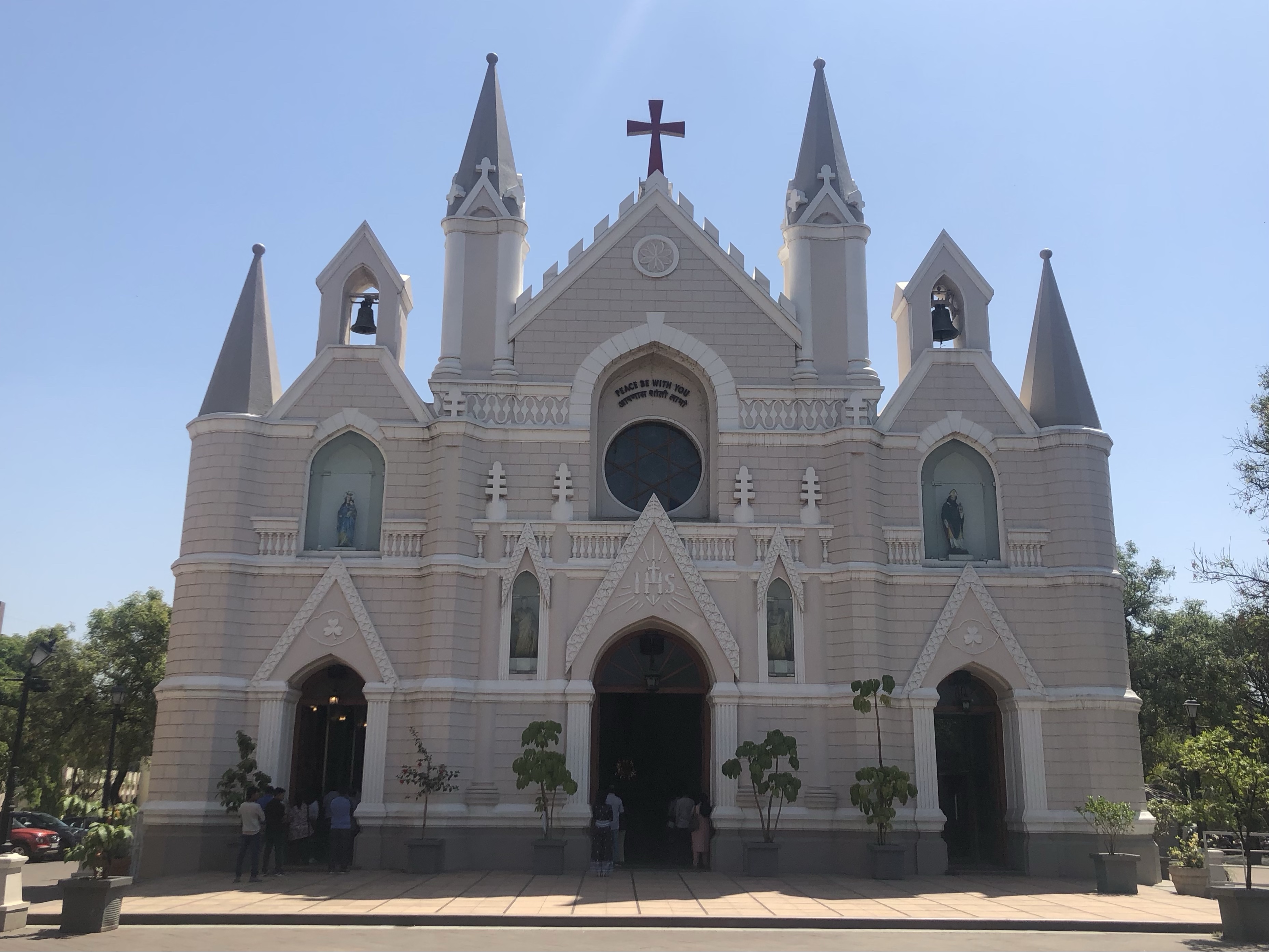 DAILY PHOTO: St. Patrick’s Cathedral, Pune | Tiger Riding for Beginners