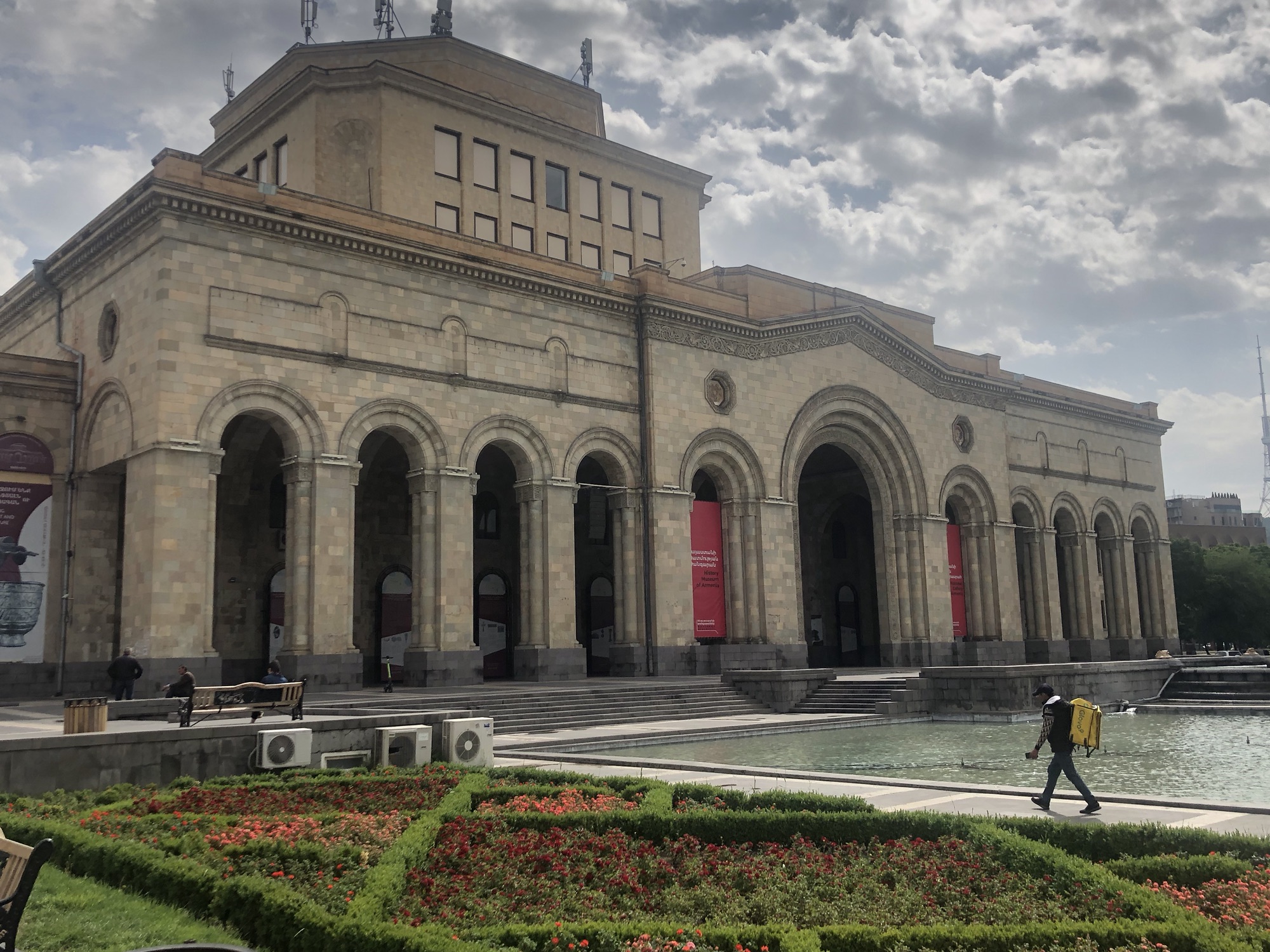 DAILY PHOTO: Republic Square, Yerevan | Tiger Riding for Beginners