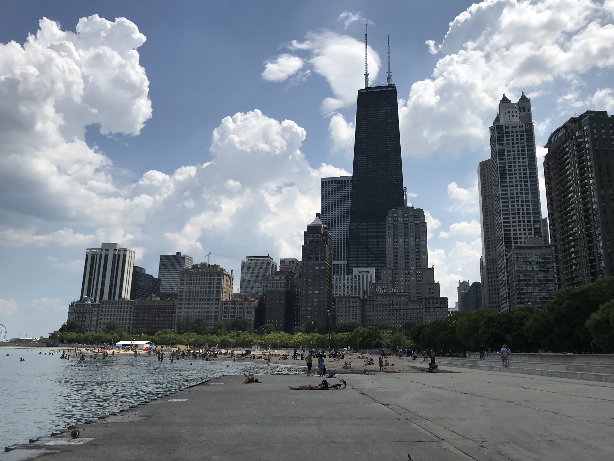 DAILY PHOTO: Skyline From the Concrete Beach, Chicago | Tiger Riding ...